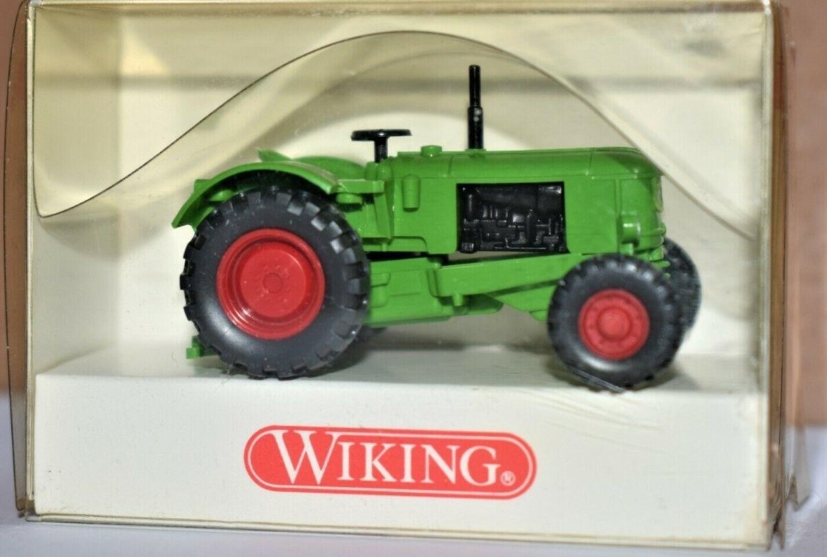 Wiking 8810124 HO Deutz Schlepper Green Farming Tractor – Trainz