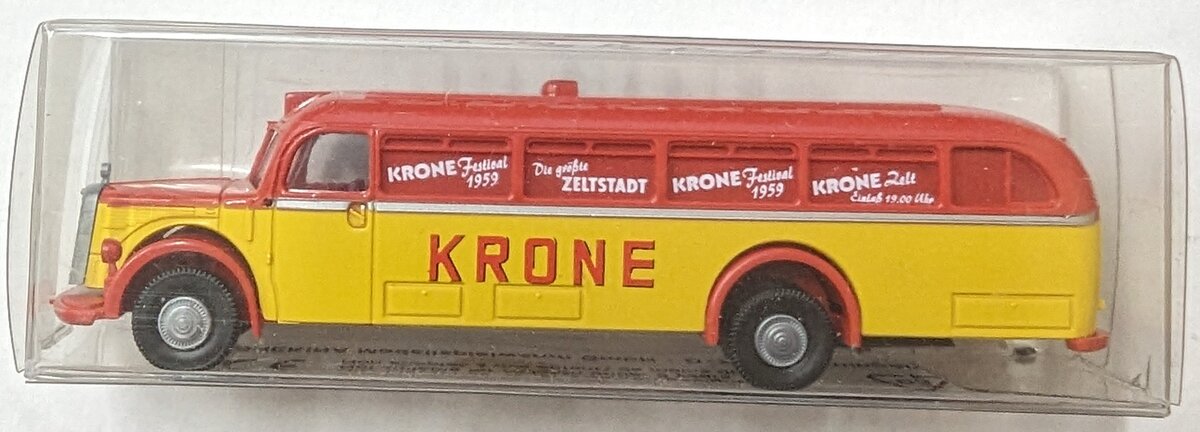Brekina Automodelle 612 HO Krone Traveling Bus – Trainz