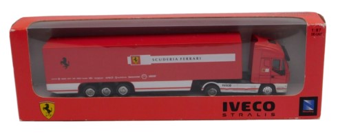 New-Ray Toys Co 47023 HO Ferrari LongHauler – Trainz