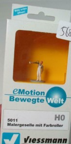 Viessmann 5011 HO Operating Painter Standing w/Roller – Trainz