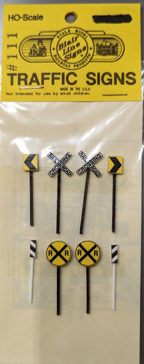 Blair Line T-111 HO Traffic Signs w/Railroad Crossings – Trainz
