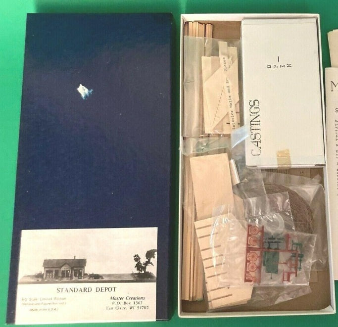 Master Creations HO Standar Depot Kit Limited Edition – Trainz