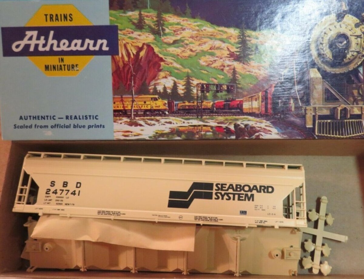 Athearn HO Seaboard System ACF 55' Covered Hopper # 247741 Kit – Trainz