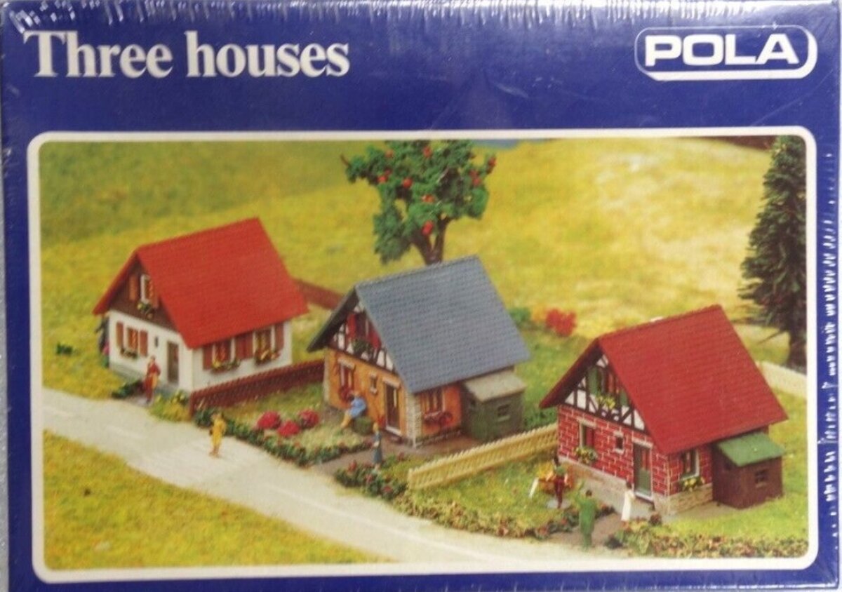 Pola 224 N Scale Three Houses Building Kit – Trainz
