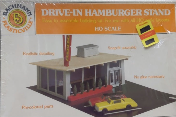 Bachmann 2934 HO Drive-In Hamburger Stand Building Kit – Trainz