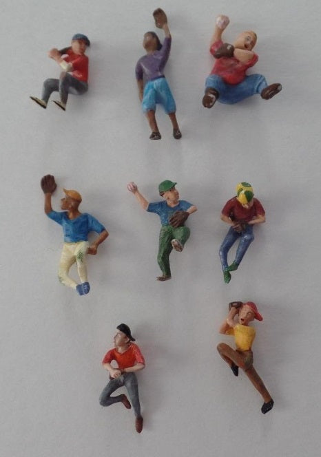 Scenic Express EX1710 O Scale Atlhetic Fielding Team – Trainz