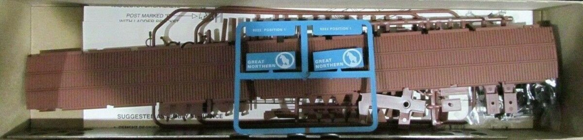 Accurail 9222 HO Great Northern Bi-Level Open Autorack Kit – Trainz