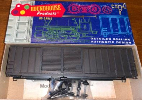 Roundhouse 3640 HO Undecorated 50'''' Double Door Box Car Kit – Trainz