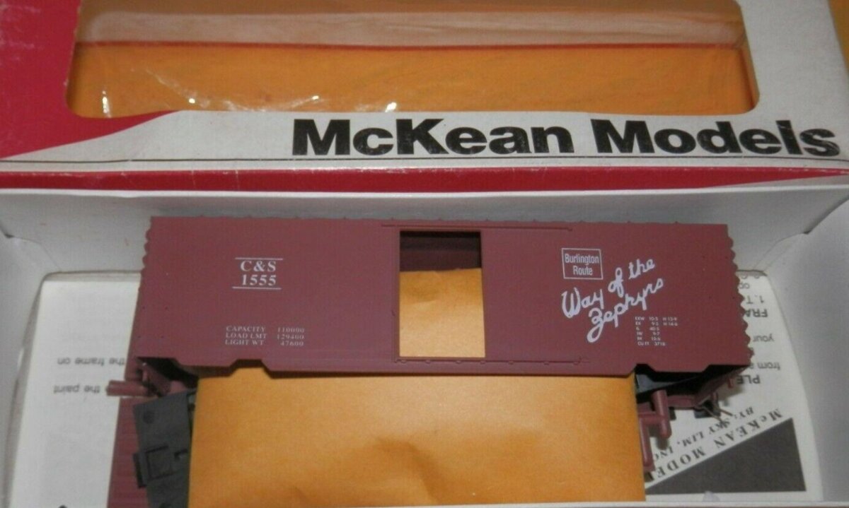 McKean 722 HO C & S PS-1 6'''' Door Car Kit – Trainz
