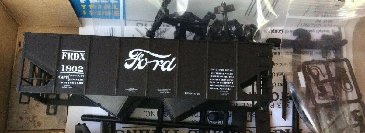 Branchline Trains 13605-1 HO Ford 2-Bay USRA Hopper Black W/White Lett ...