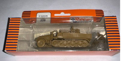 Roco Minitanks 228 HO 1:87 German Wehrmacht Half Track Flak SDKFZ – Trainz