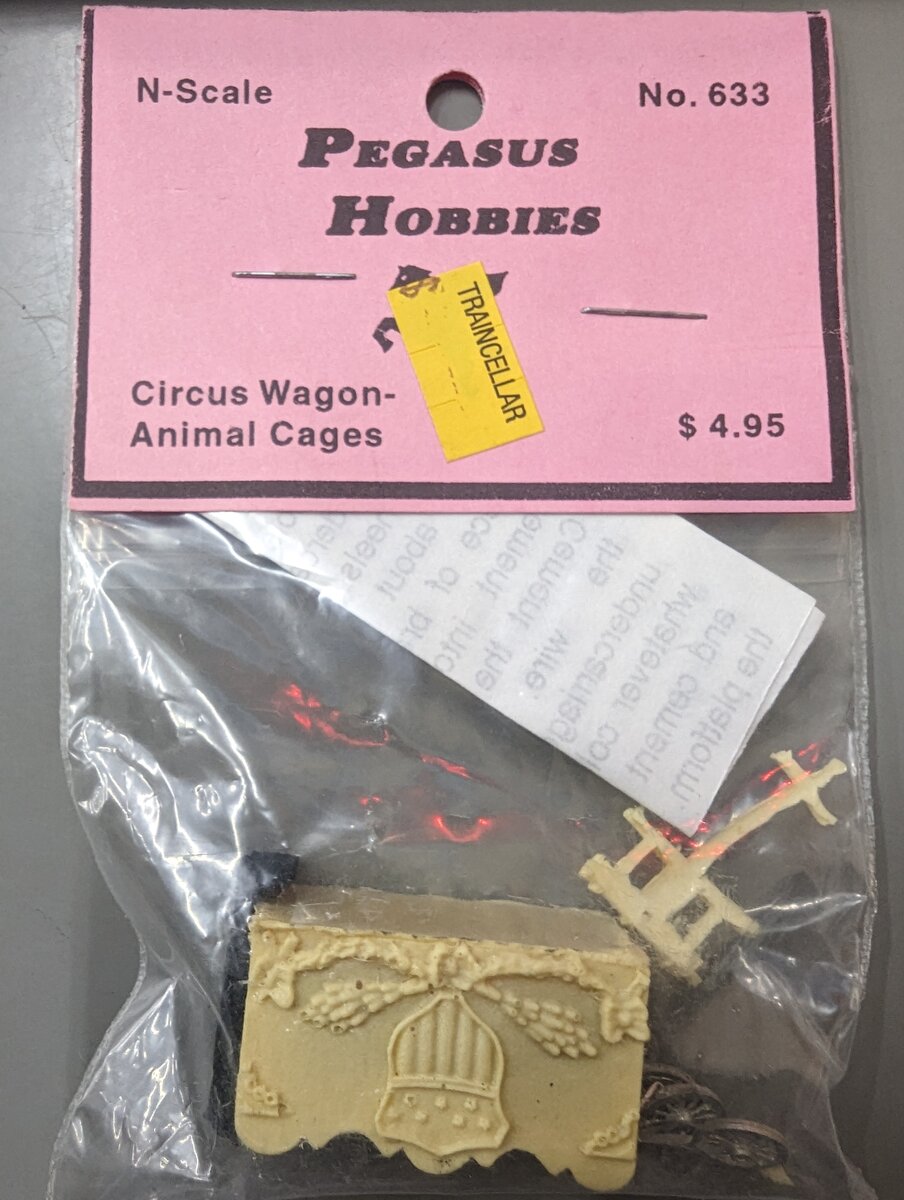 Pegasus Hobby 633 N Scale Animal Cages Circus Wagon Model Kit – Trainz