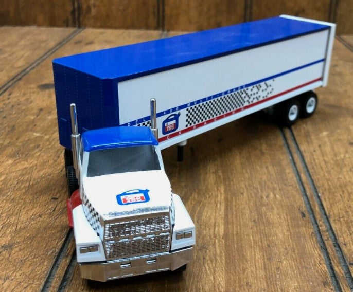 Winross 87-5 1:64 Chevron Delo Tractor Trailer – Trainz