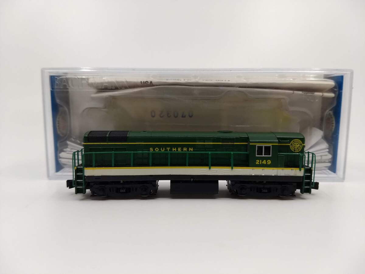 Bachmann 61456 N Scale Southern H16-44 Diesel Locomotive #2149 – Trainz