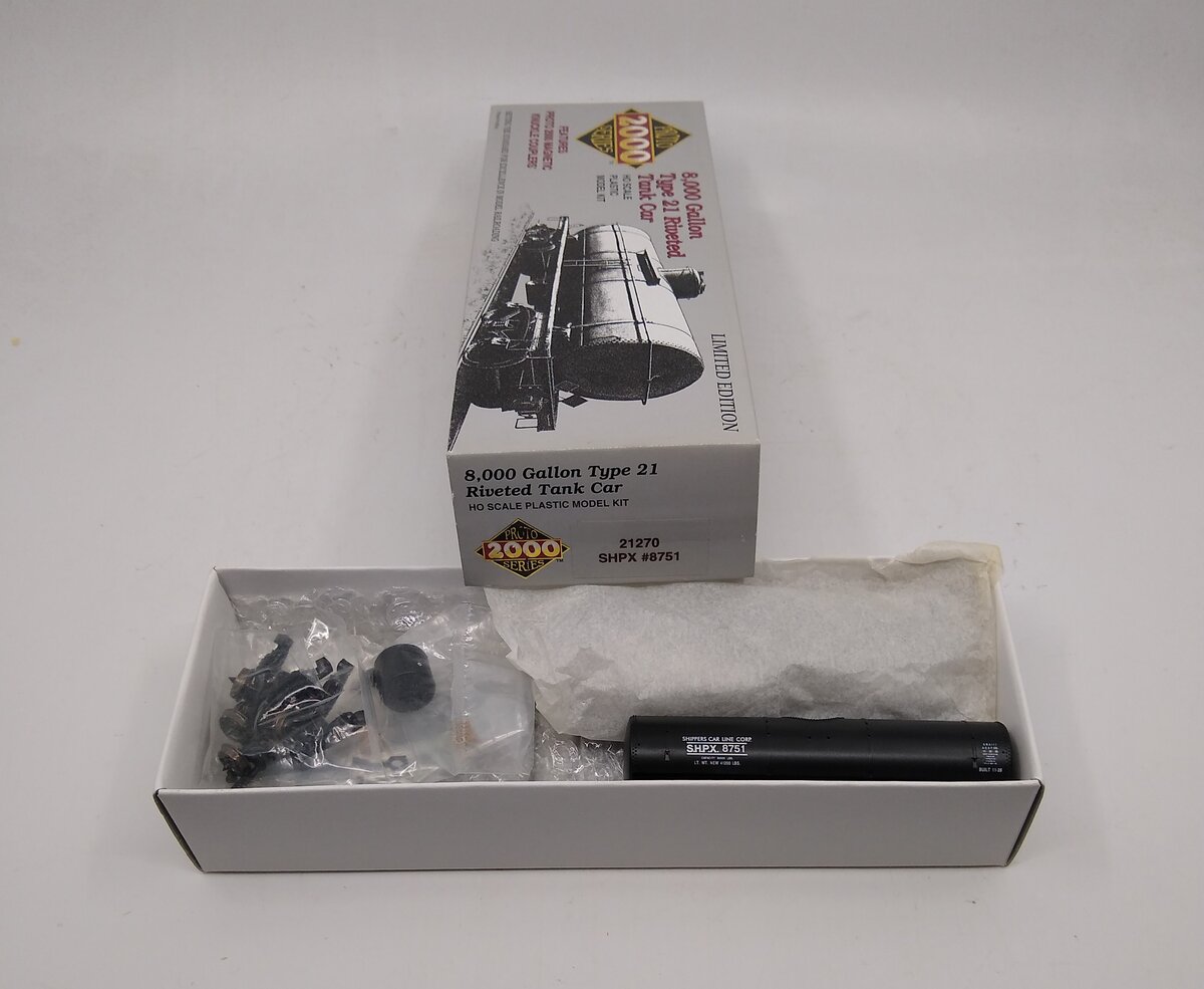 Proto 2000 21270 HO SHPX 8,000 Gallon Type 21 Riveted Tank Car # 8751 ...