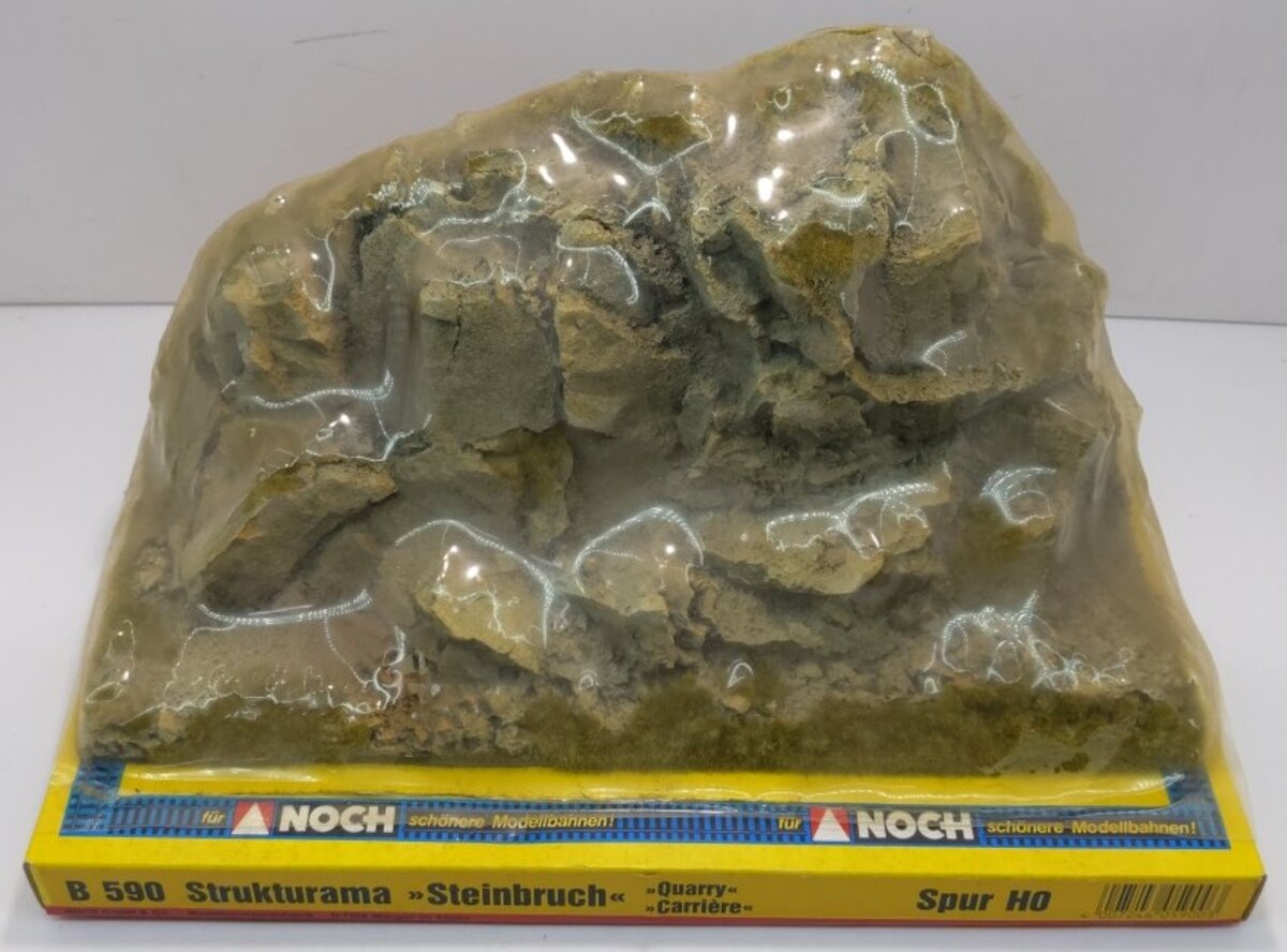 Noch B 590 HO Scale Rock Quarry Scene – Trainz