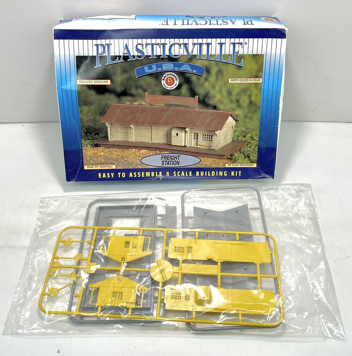 Bachmann 45852 N Scale Plasticville Freight Station Building Kit – Trainz