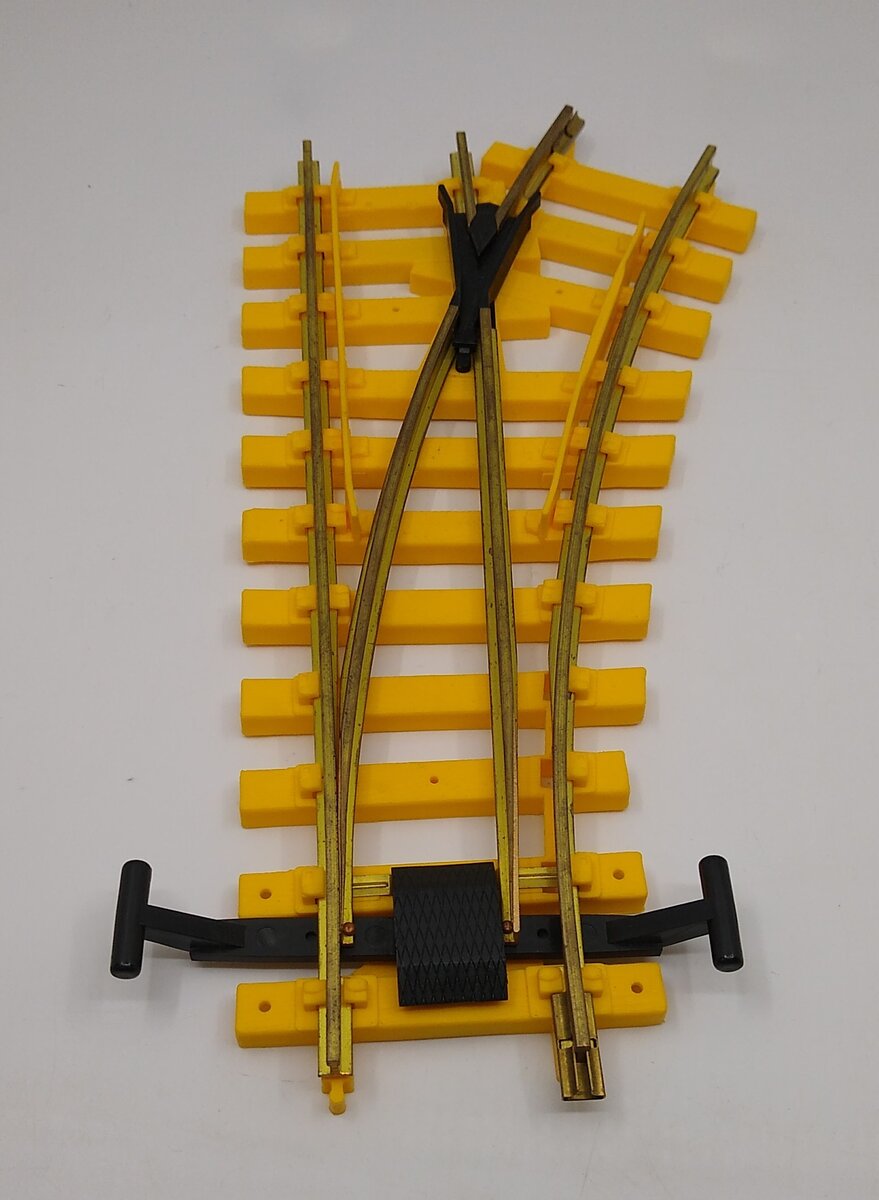 Lionel 8-82012 G Scale Thomas Right Hand Switch Turnout Track Section ...