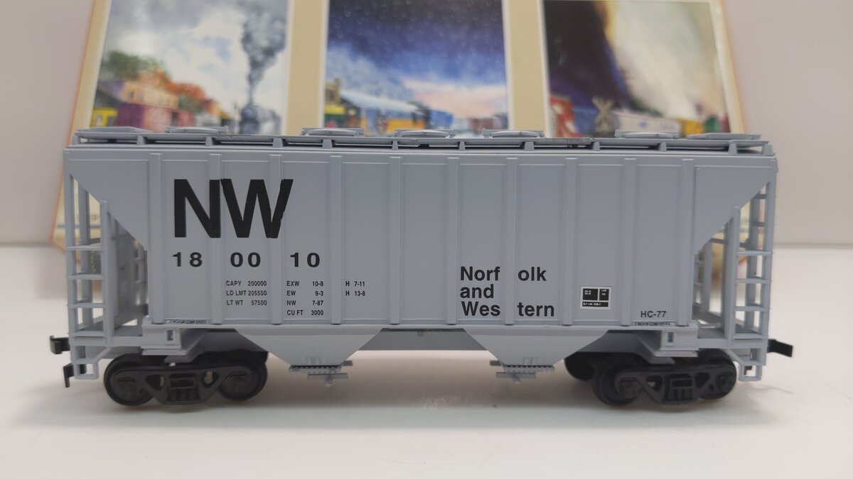 Walthers 932-5409 HO Scale 100 Ton Cement Covered Hopper Kit – Trainz