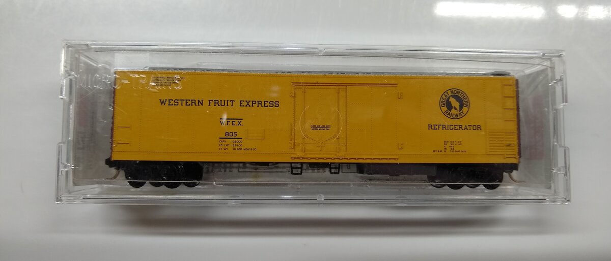 Micro-Trains 69010/1 N Scale GN Western Fruit Express Reefer #805 – Trainz