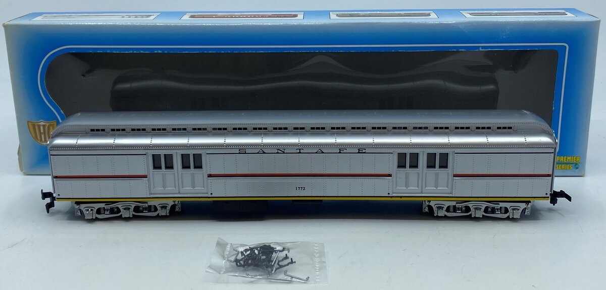 IHC 49030 HO Santa Fe Valley Flyer Heavyweight Baggage Car #1772 – Trainz
