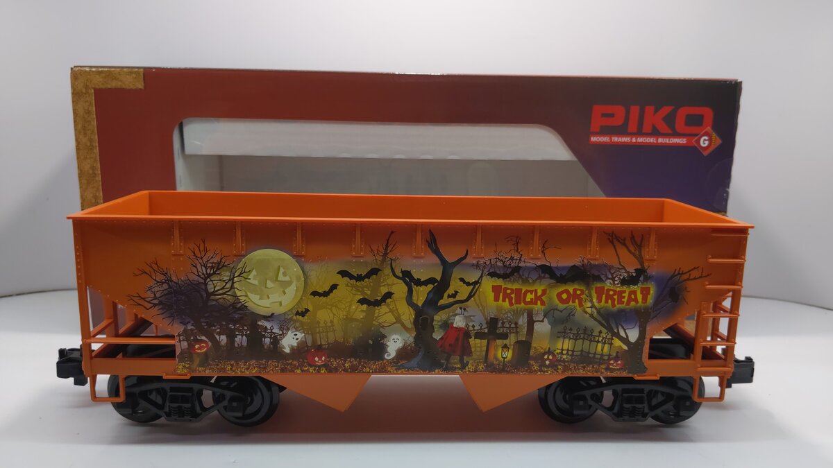 Piko 38898 Halloween Trick or Treat Hopper – Trainz