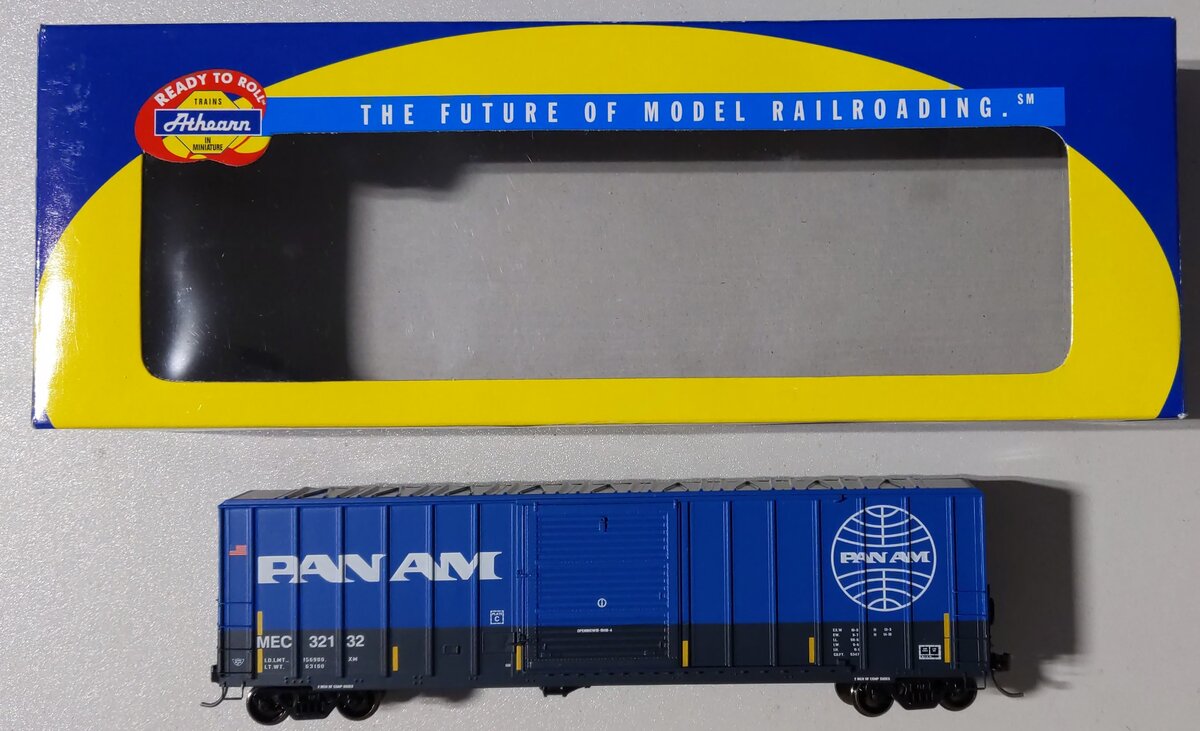 Athearn 92534 HO Scale Pan-Am Railways/MEC 50' FMC Boxcar #32132 – Trainz