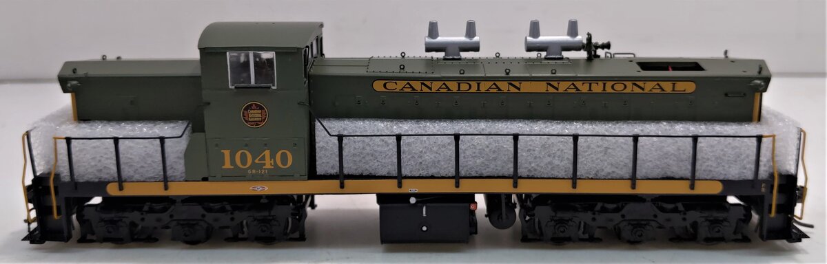 Rapido Trains 10503 HO CN GMD-1 Diesel Locomotive #1040 w/DCC/Sound ...