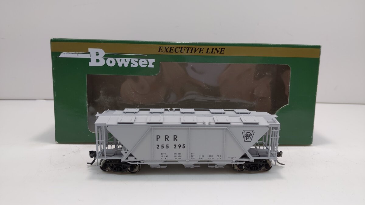 Bowser 40721HO Scale PRR H-30 Covered Hopper #255296 – Trainz