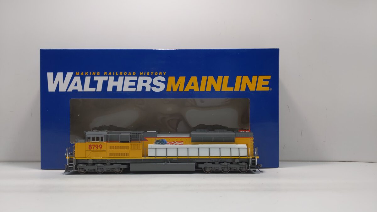 Walthers 910-9811 HO Scale Union Pacific Diesel Locomotive #8799 – Trainz