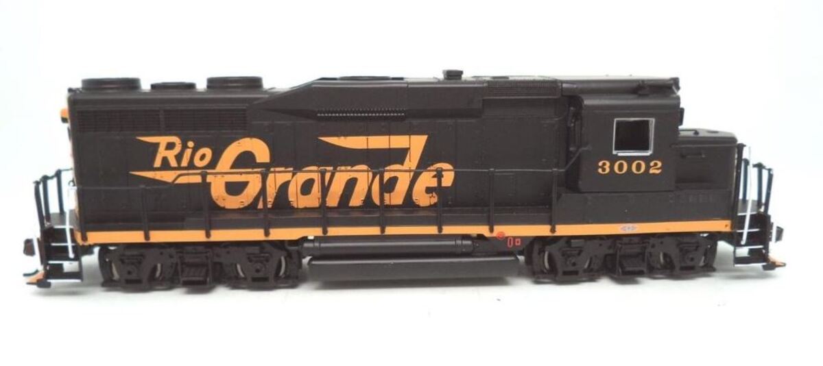 Bachmann 62309 HO Scale DRGW GP30 Diesel Locomotive #3002 – Trainz