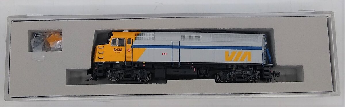 Rapido Trains 580503 N Canadian National VIA F40PH-2D Locomotive #6433 ...
