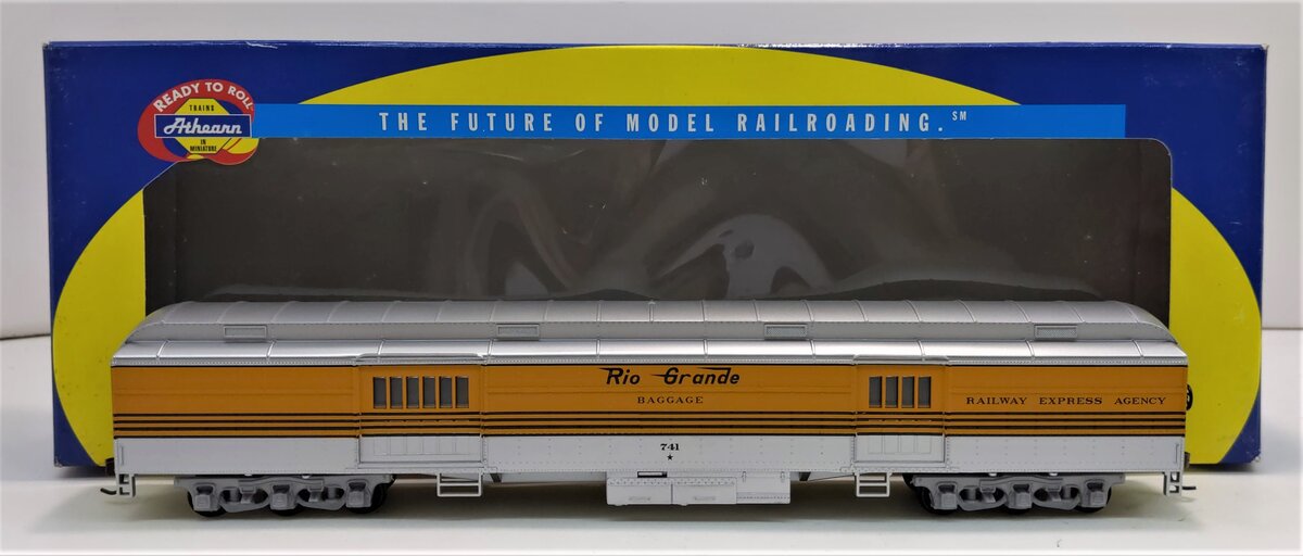 Athearn 7840 HO Scale Rio Grande Baggage Passenger Car #741 – Trainz