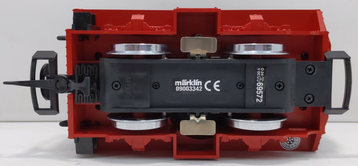 LGB 69572 G Scale AT&SF Motorized Tender w/ Sound – Trainz