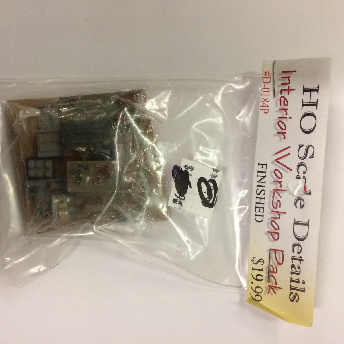 Model Tech Studios D0184P HO Interior Workshop Pack – Trainz