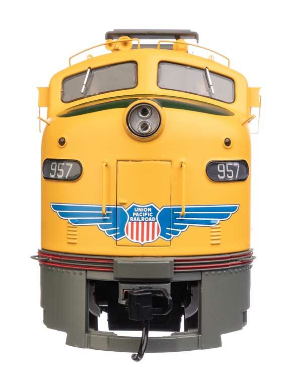 Walthers 920-49955 HO Union Pacific EMD E9A - E9B Diesel Loco - DC #95 ...