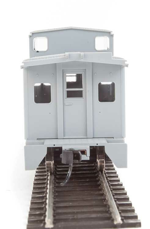 Walthers 910-8750 HO Undecorated International Wide-Vision Caboose Rea ...
