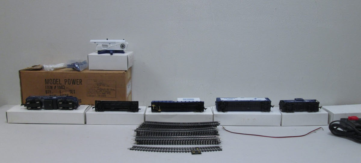 Model Power 1902 US Air Force HO Gauge Diesel Freight Train Set – Trainz