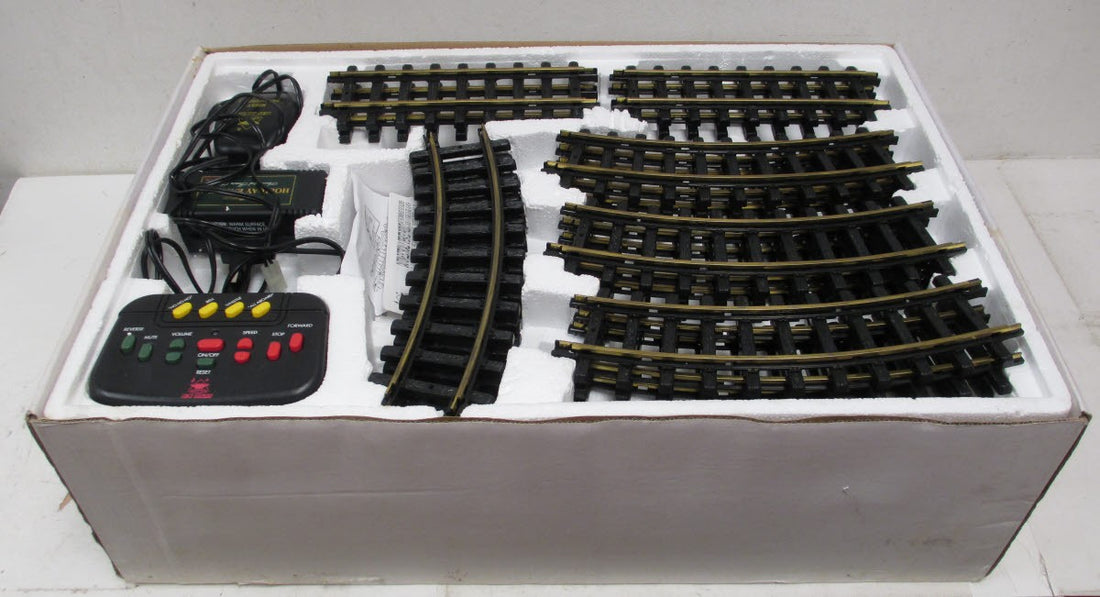 New Bright 384 Christmas Holiday Express G Gauge Steam Starter Train S ...