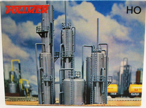 Vollmer 5525 HO Scale Oil Refinery Building Kit – Trainz