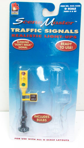 Life Like 1848 O Scale Light-Up Traffic Light Signal – Trainz