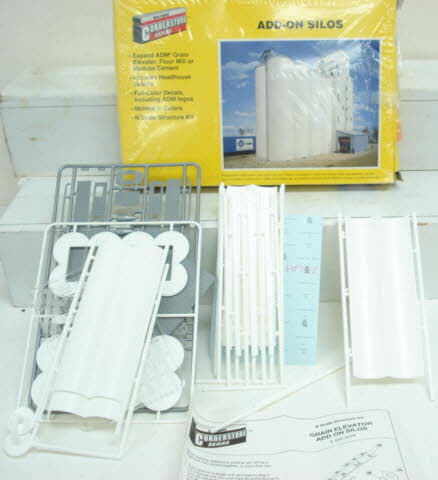 Walthers 933-3226 N Scale Add-On Silo Structure Kit – Trainz