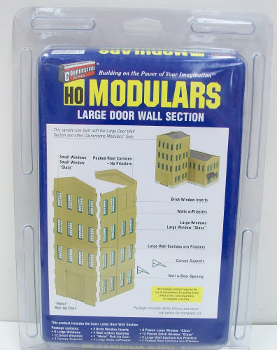 Walthers 933-3727 HO Modulars Large Door Wall Section Building Kit – Trainz